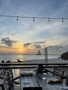 10 Best Beachfront Restaurants in Aruba For a Romantic Dinner